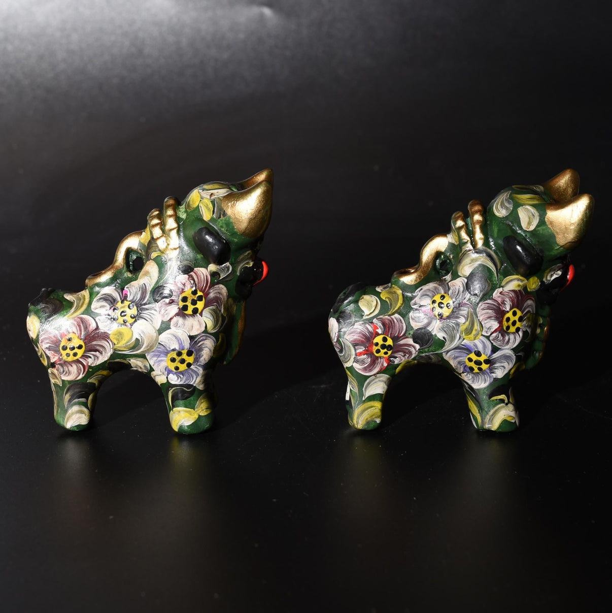 Pair Ceramic Pucara Bulls hand painted Sacred Valley Peru – Shaman Things